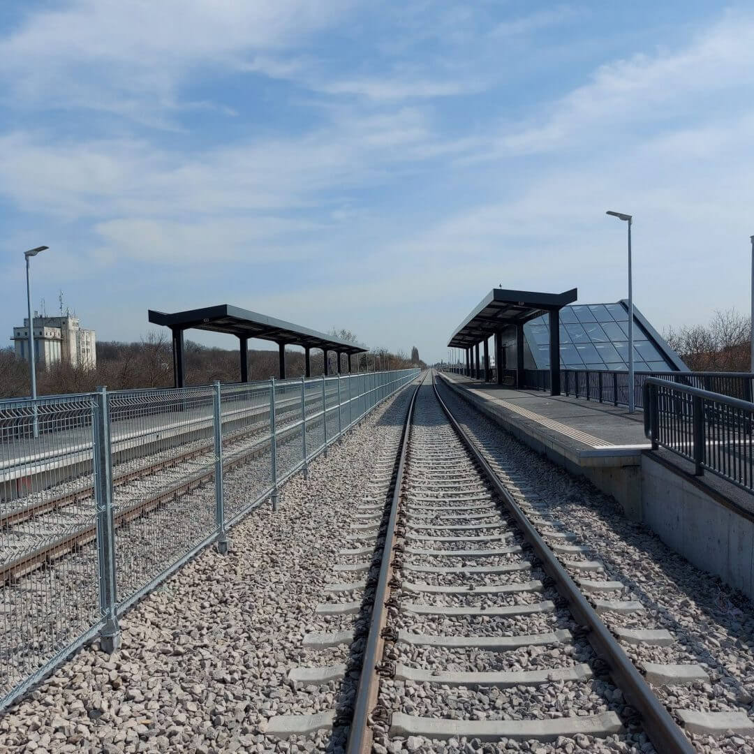 CFR SA a recepționat cea mai modernă haltă din România unde nu se ...